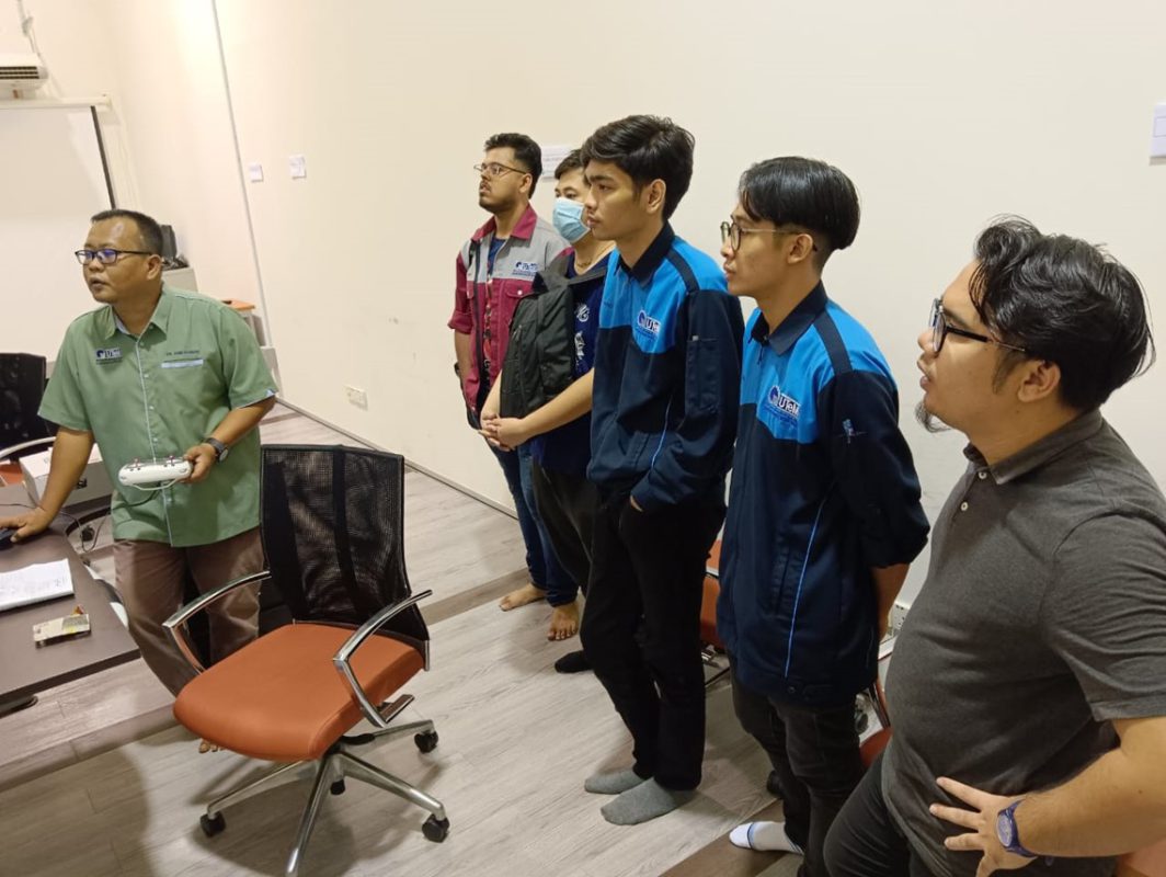 Remote Pilot Drone Simulation (SRYZFLY) – TF UTeM