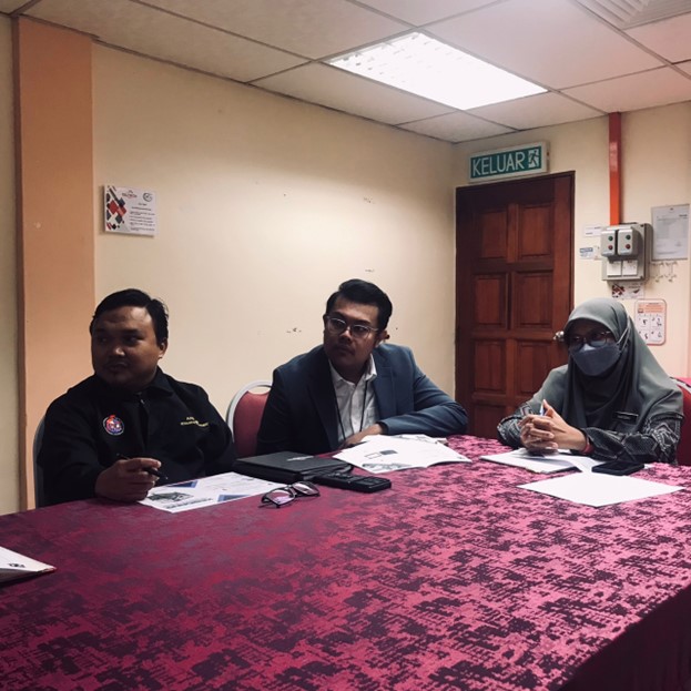 Meeting with Merlimau Polytechnic about Collaboration on Session Machines and OutReach Programs ...